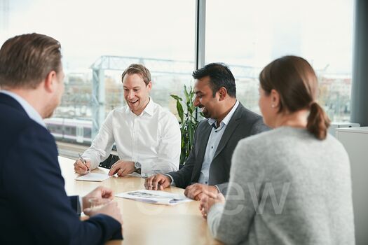 Ahlstrom - Lead oneself, lead businesses, lead others